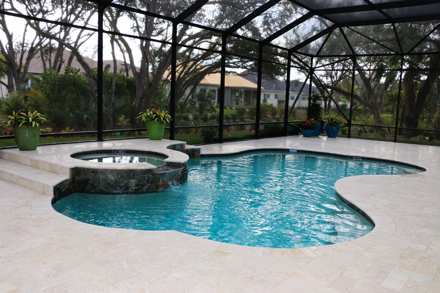 Showcase – Crystal Pools