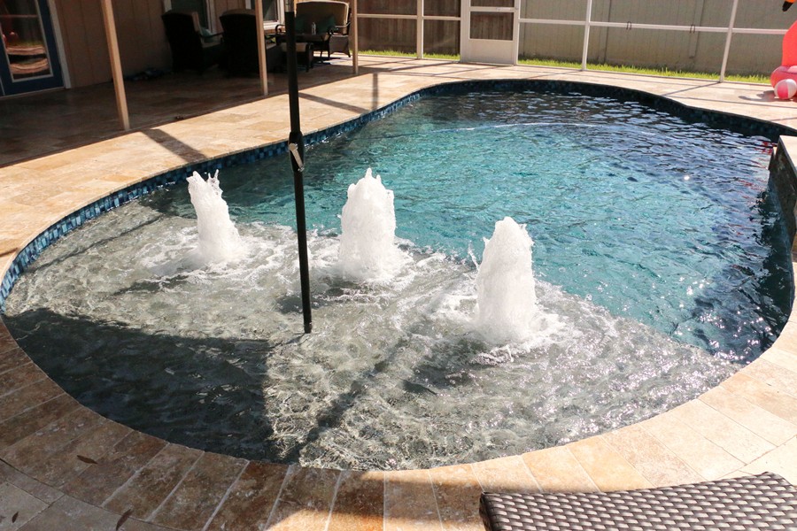 Showcase – Crystal Pools