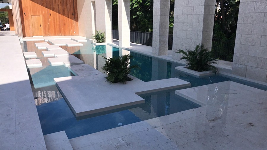 Showcase – Crystal Pools